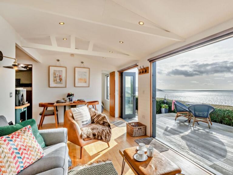 Beachfront Holiday Cottages in Cornwall | Sea Views